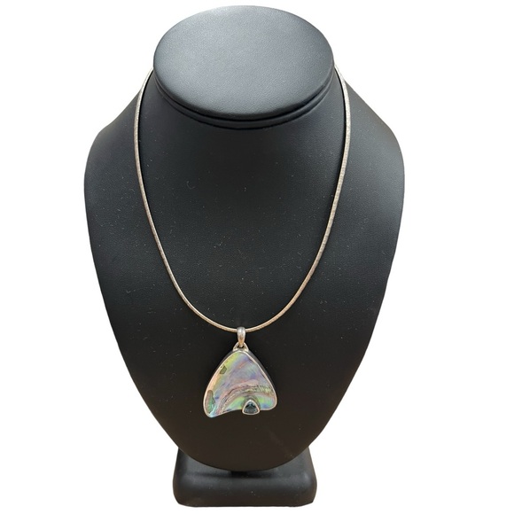 Marta Howell | Jewelry | Marta Howell Blue Topaz Shell Pendant | Poshmark